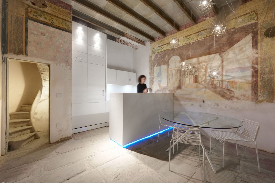 Inside Amazing 100-Year-Old Tower Hidden In Italy's Biggest Botanic Garden